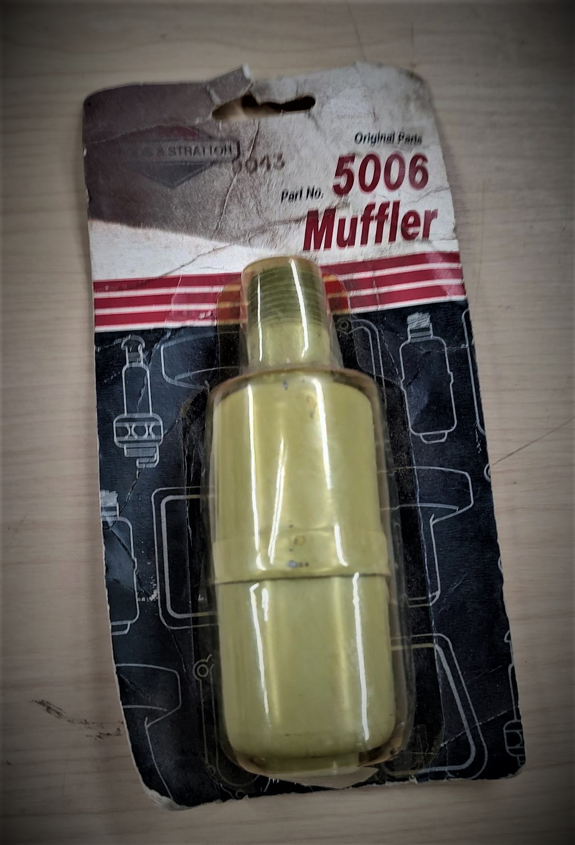 Briggs Model I Parts :: 89966 NOS OEM Briggs & Stratton Muffler 1/2 ...